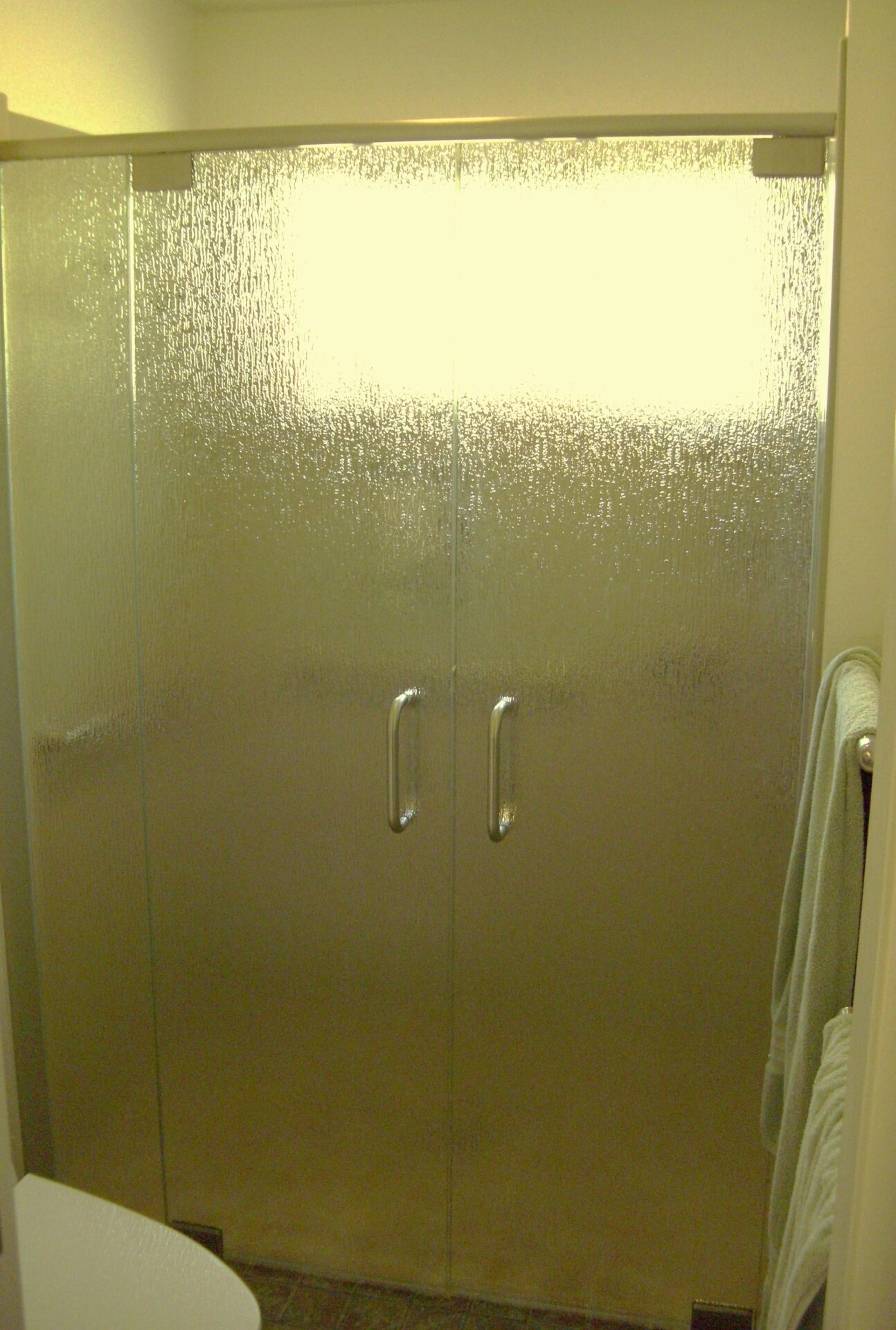 Frameless w/Support Headers – Accent Shower Door