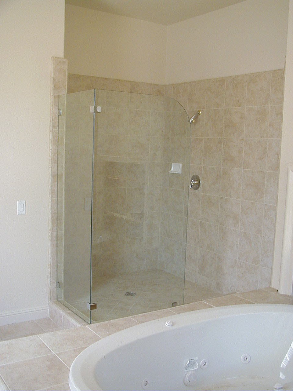 Shower & Tub Shields – Accent Shower Door