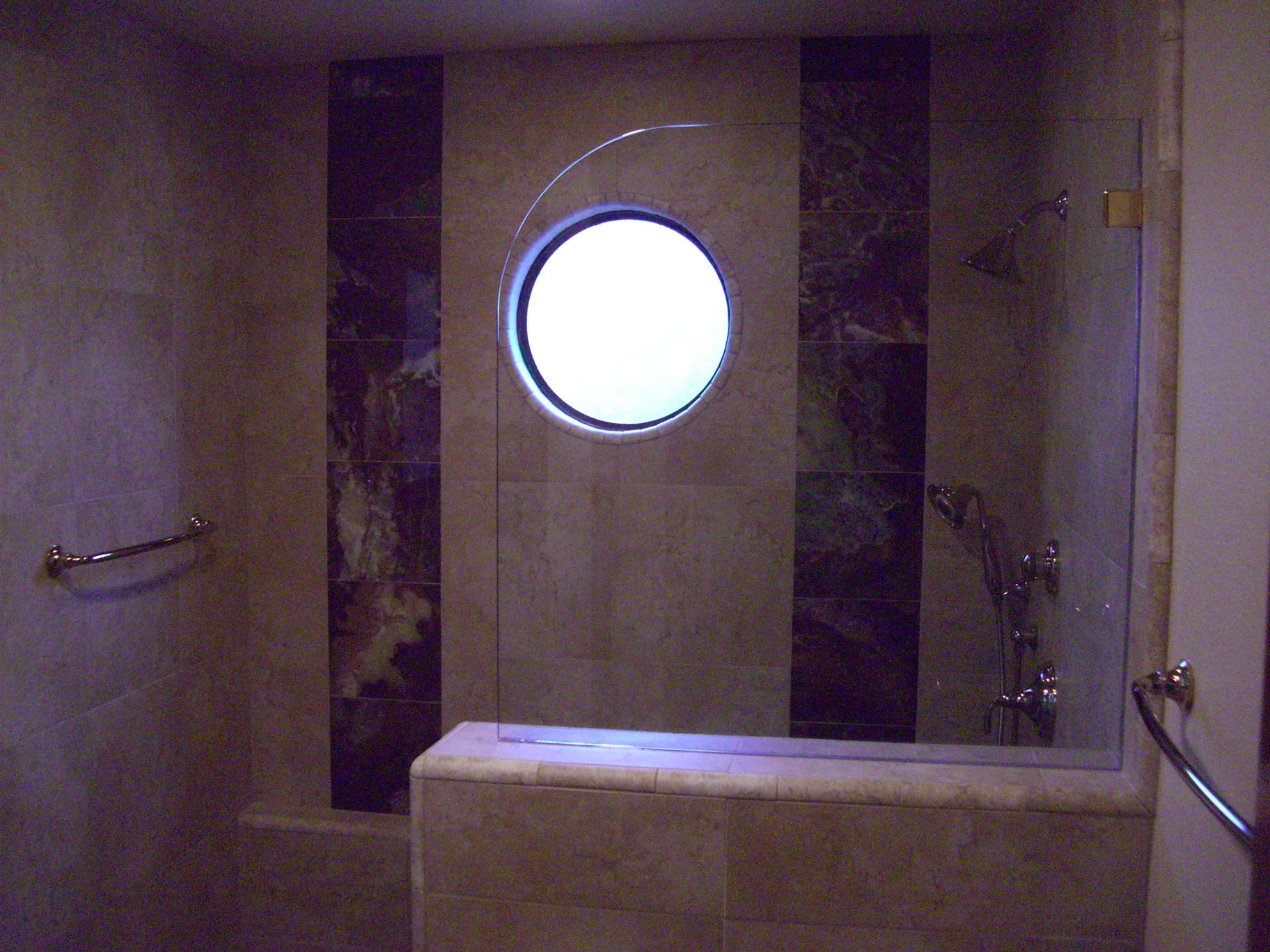Shower & Tub Shields – Accent Shower Door