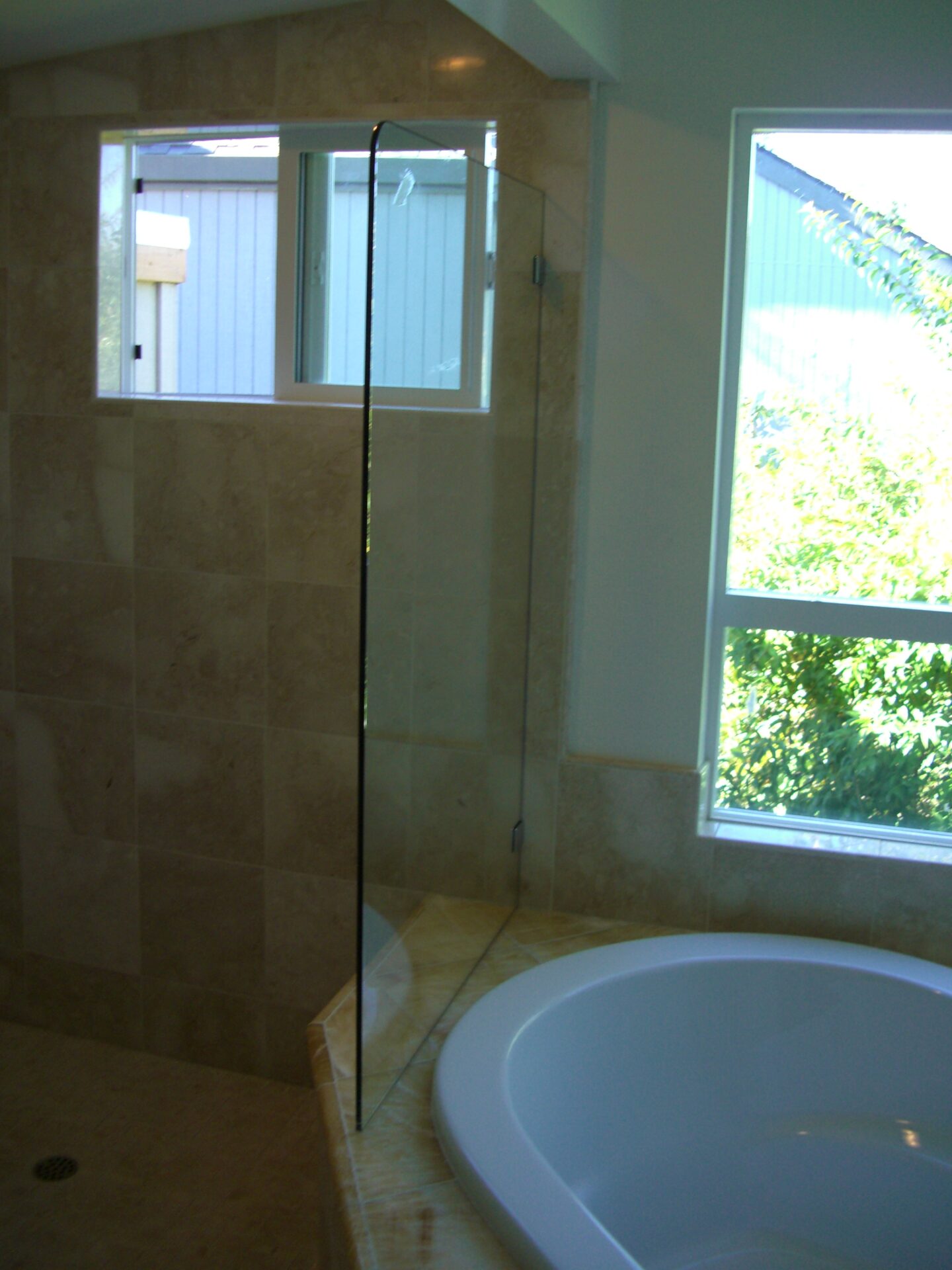 Shower & Tub Shields – Accent Shower Door