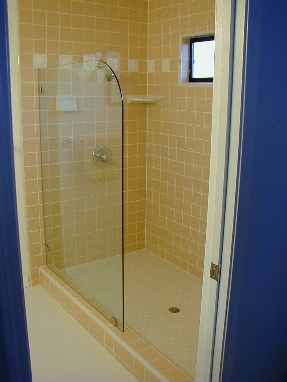 Shower & Tub Shields – Accent Shower Door