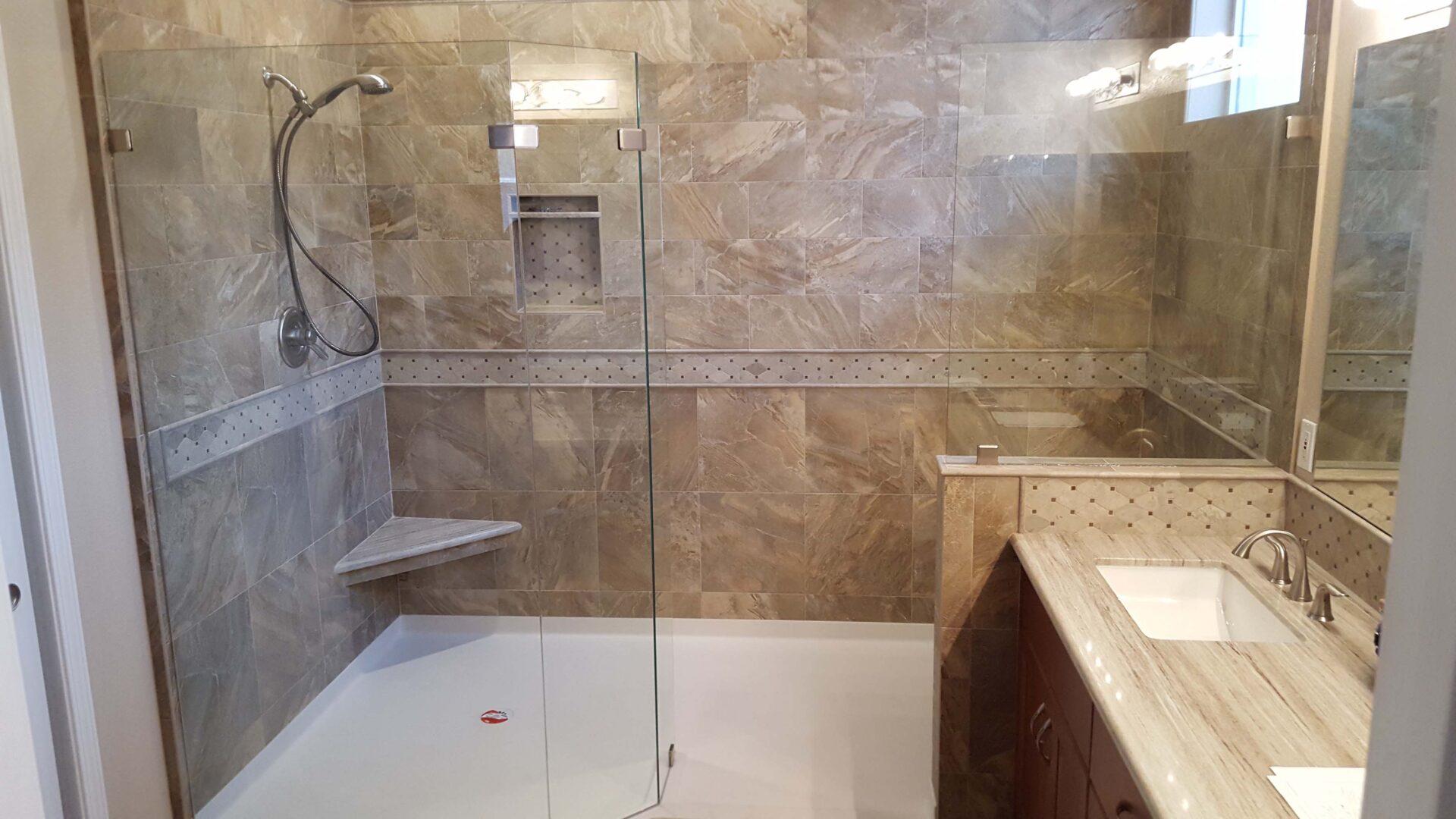 Shower & Tub Shields – Accent Shower Door